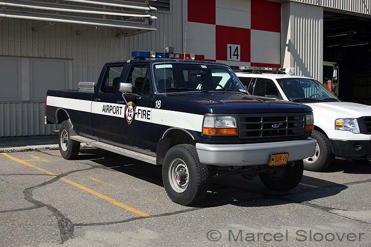 Fire Engines Photos - Fairbanks airport Alaska Ford