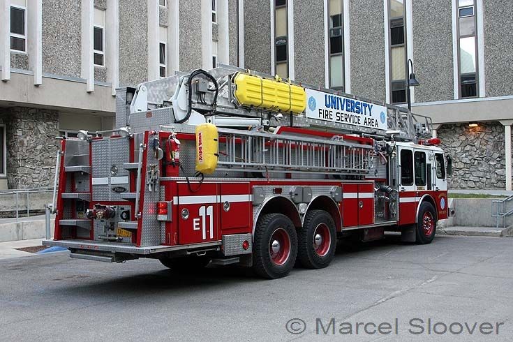 Fire Engines Photos - Engine 11 University Alaska Pierce back