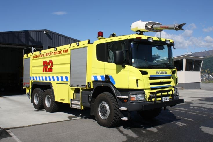 Fire Engines Photos - New Zealand Scania EDB421