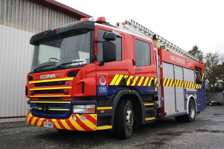 Fire Engines Photos - New Zealand Scania FFF405