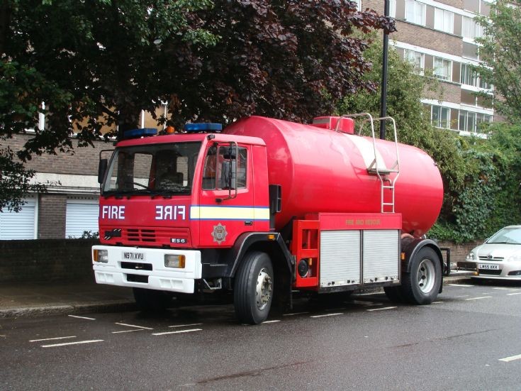 Fire Engines Photos - Volvo? London Watercarrier