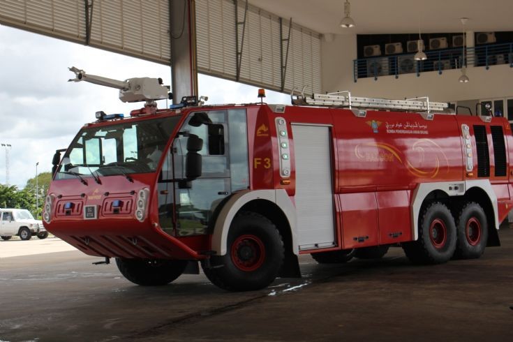 Fire Engines Photos - Fresia F800 6x6 Fire 3 bRUNEI
