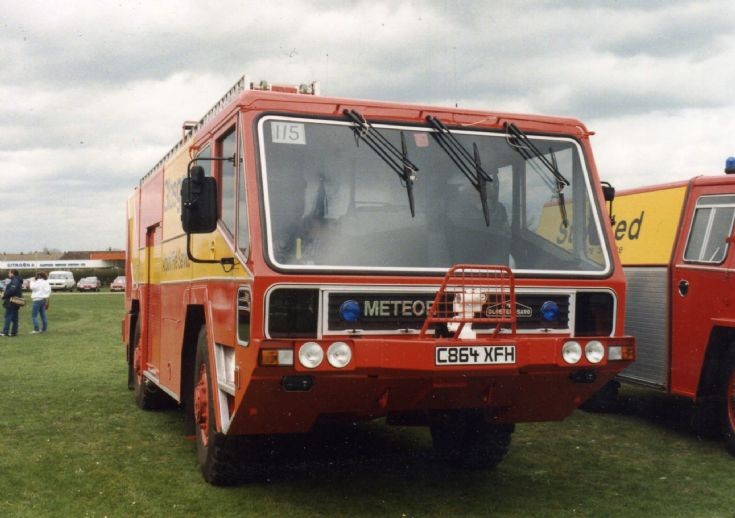 Fire Engines Photos - Glasgow Airport Gloster Saro Meteor CrT