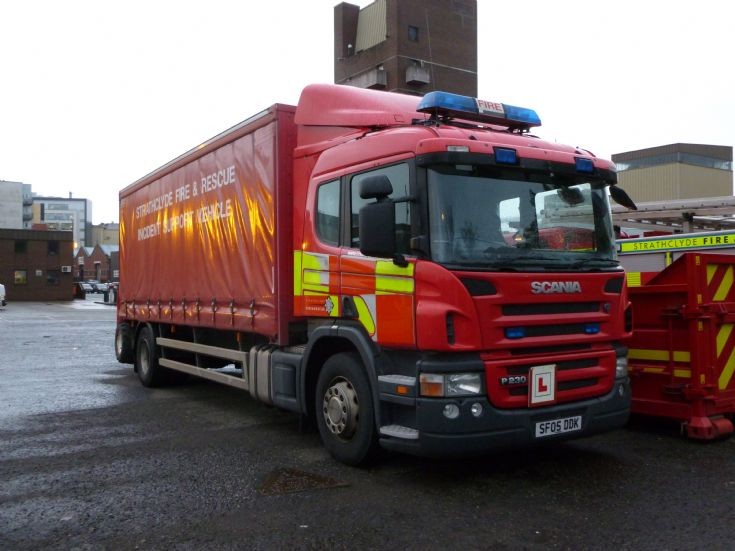 Fire Engines Photos - SF05DDK Strathclyde FB