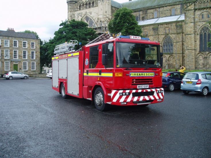 Fire Engines Photos - Durham FB Dennis Excalibur WL