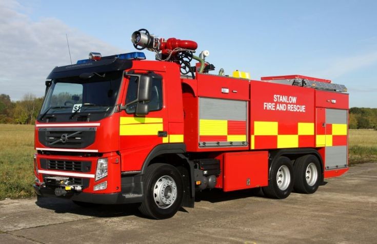 Fire Engines Photos - Stanlow water foam tender