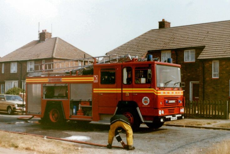 Fire Engines Photos - Humberside Fire Brigade Dennis Fire engine