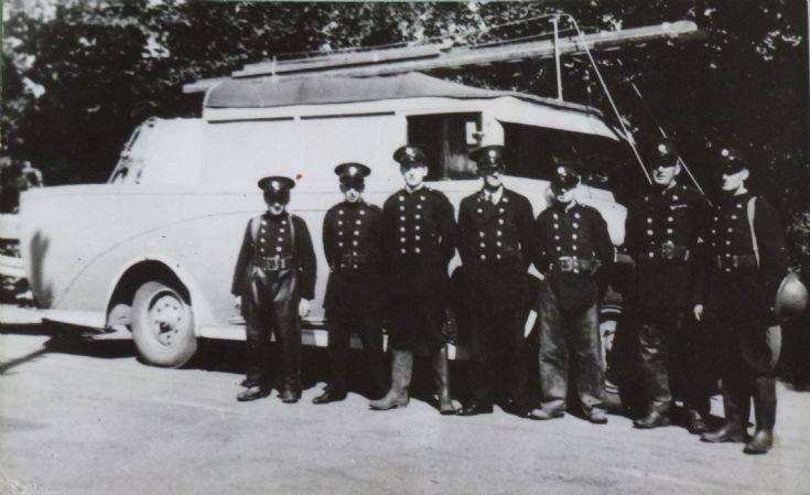 Fire Engines Photos - Dawlish WW2 Fire Brigade