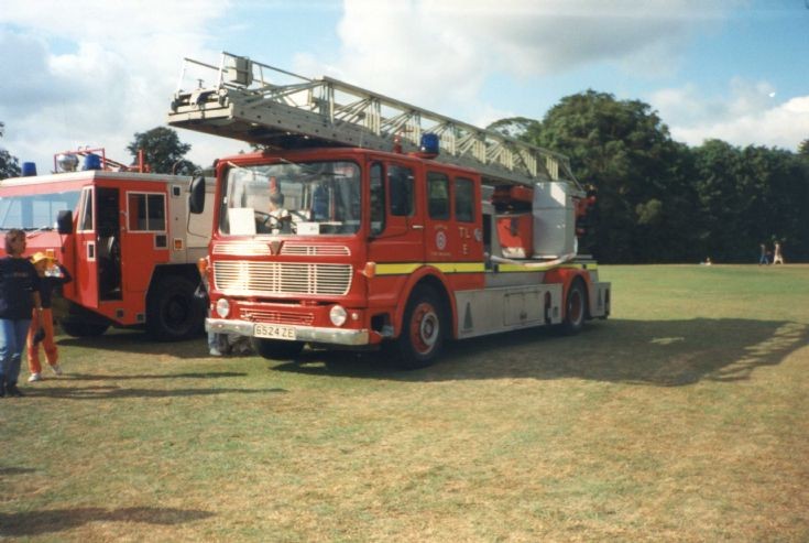 Fire Engines Photos - Dublin Fire Brigade TL 6524-ZE AEC