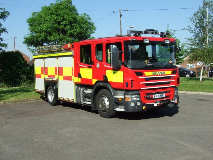 Fire Engines Photos - Scania P270 JDC