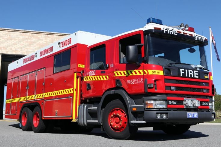 Fire Engines Photos - Western Australian Fire Services Scania 94D