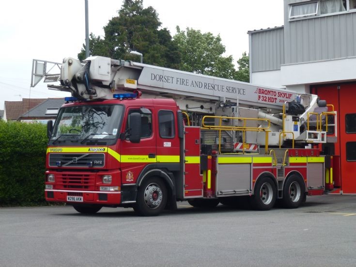 Fire Engines Photos - Angloco Volvo Bournemouth