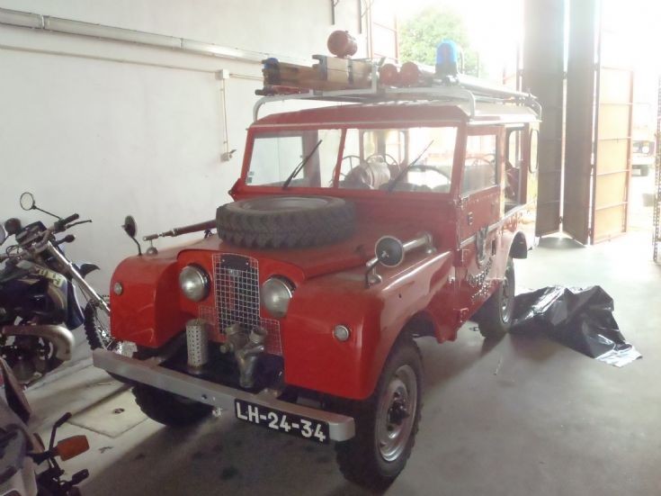 Fully restored Series 1 Land Rover