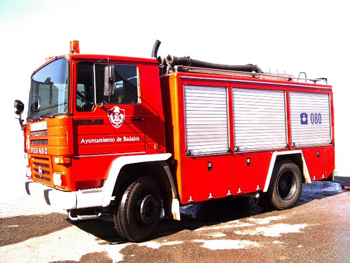 Fire Engines Photos - Watertender Pegasso Bomberos Badajoz Spain