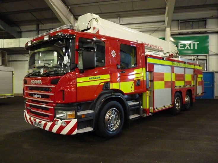 Fire Engines Photos - Tayside FRS ARP Scania