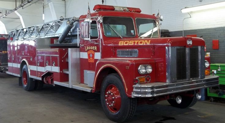 1973 Maxim 85ft MM Aerial