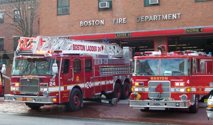 Fire Engines Photos - Boston Fire Dept. Cambridge St. Firehouse
