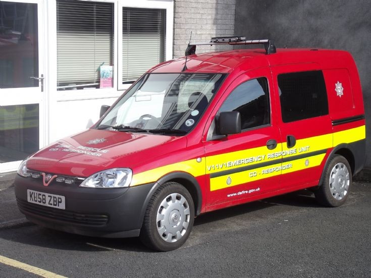 Fire Engines Photos - Devon Fire Vauxhall