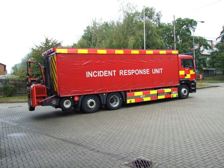 Fire Engines Photos - IRU - Hampshire