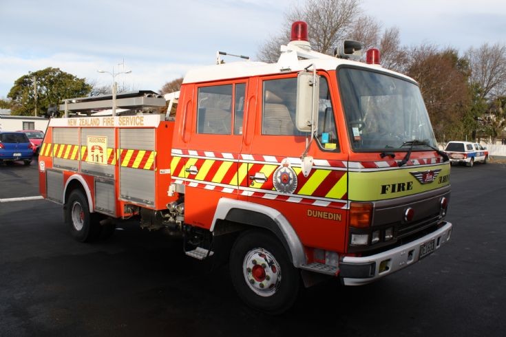 Fire Engines Photos - New Zealand Hino Dunedin Fire brigade