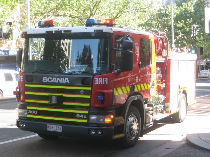 Fire Engines Photos - Melbourne MFB Pump 2A from West Melbourne.