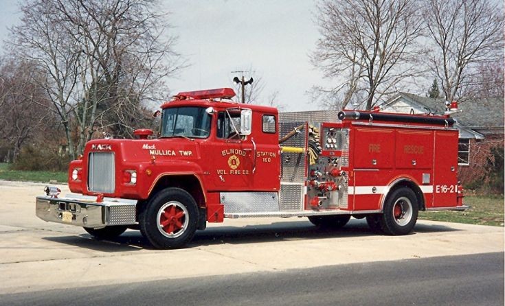 Fire Engines Photos - Rebuilt 1975 Mack R Elwood NJ