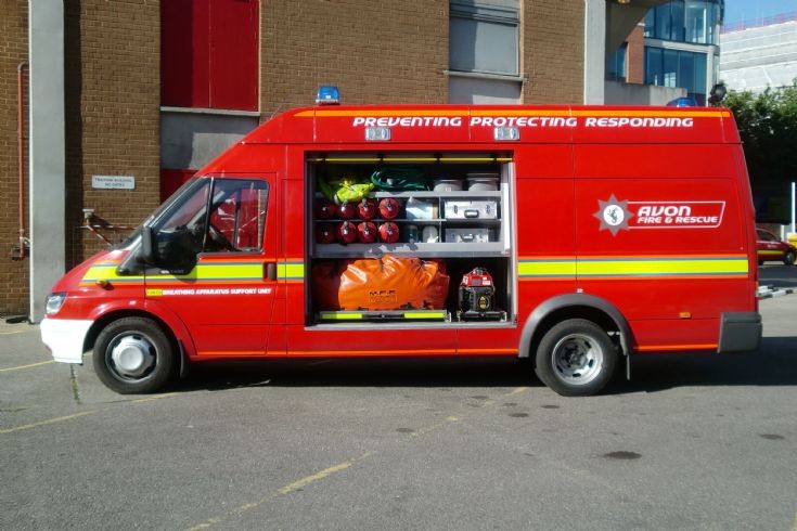Fire Engines Photos - temples BA SUPPORT UNIT.open lockers.