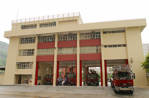 Fire Engines Photos - CW fire station Hong Kong