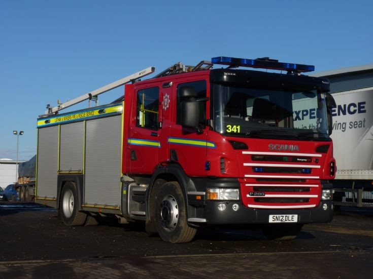 Fire Engines Photos - Lothian and Borders FRS WRL/ET Scania SN12DLE
