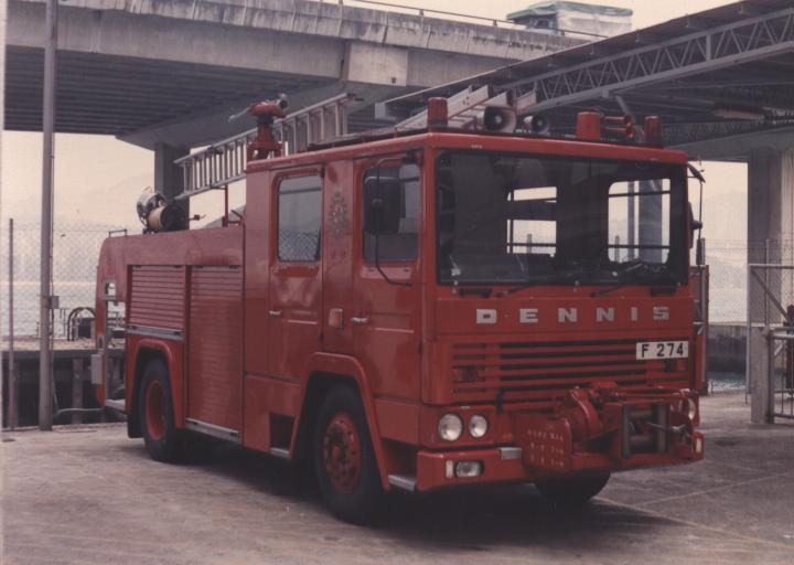 Fire Engines Photos - Hong Kong Fire service Dennis RS13
