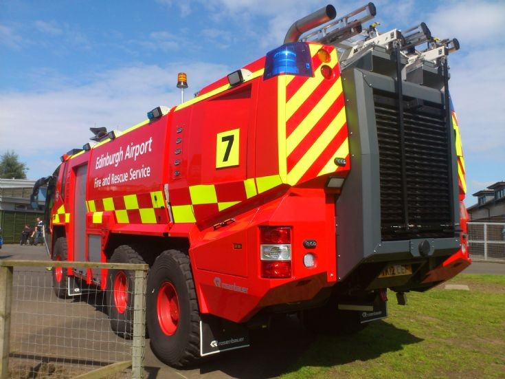 Fire Engines Photos - Edinburgh Airport YK12CEF Rosenbauer
