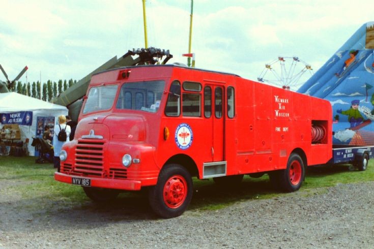 Fire Engines Photos - Bedford Fire engine NYV185