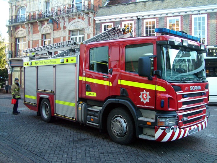 Fire Engines Photos - Kent 149 offside Scania GN07XHO