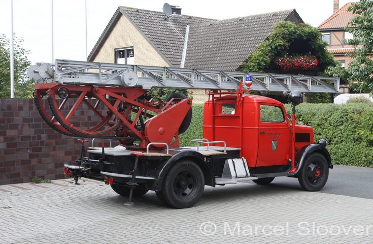 Fire Engines Photos - Opel Blitz Metz ladder Feuerwehr Emsdetten back
