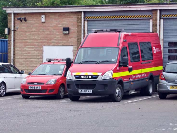 Fire Engines Photos - Kent Fire Fiesta & Iveco