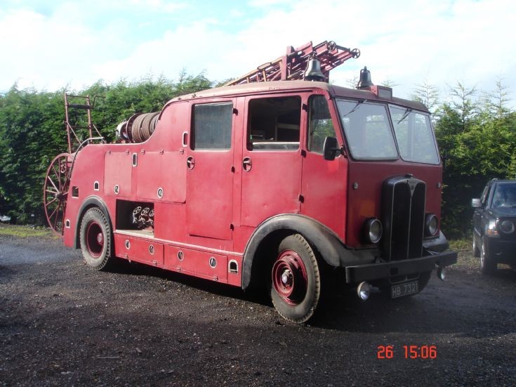 Fire Engines Photos - 1952 AEC Regent Pump Escape