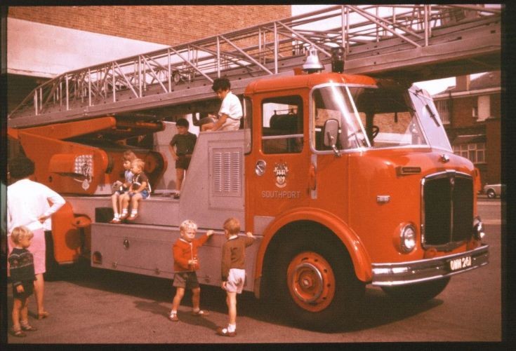 Fire Engines Photos - AEC Merryweather TL Southport FB
