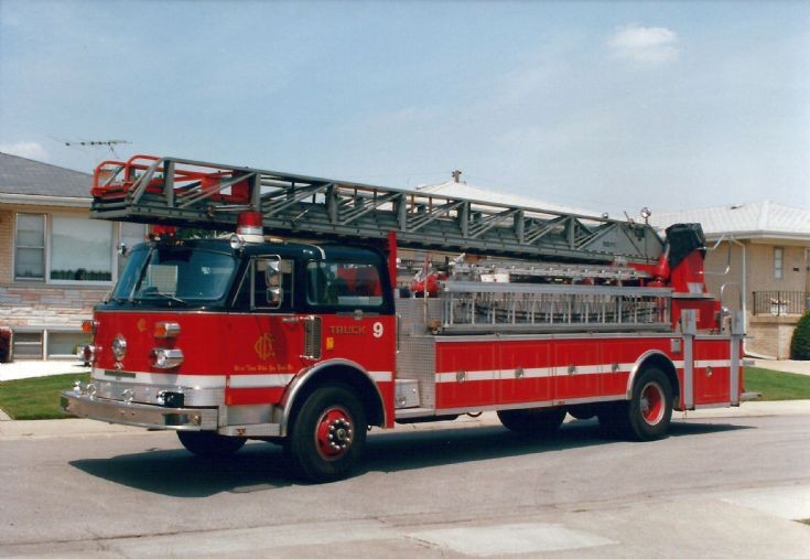 Chicago Fire Department Truck 9 ALF