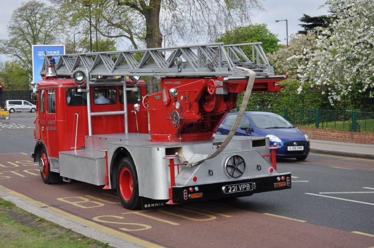 Fire Engines Photos - HSCV Run 5-5-13 Dennis 221VPB