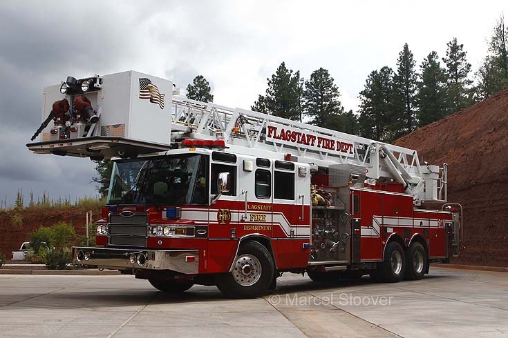 Fire Engines Photos - Quint 2 Flagstaff Arizona Fire department