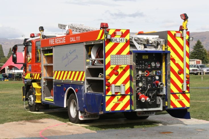 Fire Engines Photos - New Zealand Iveco GHL347 back