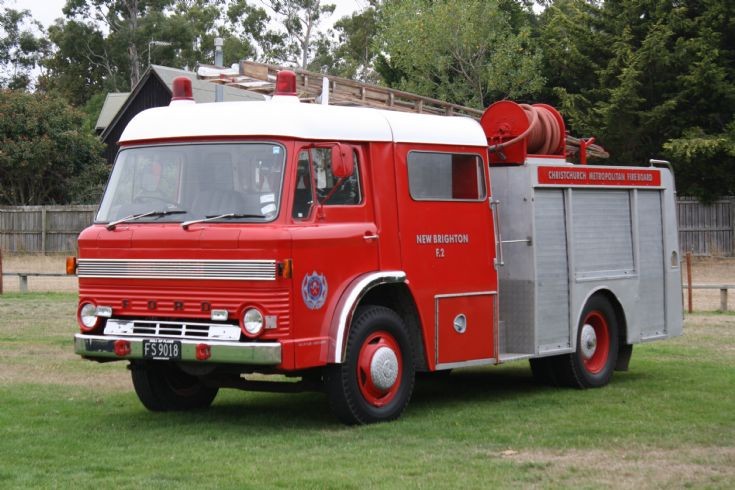 Fire Engines Photos - New Zealand Ford FS9018