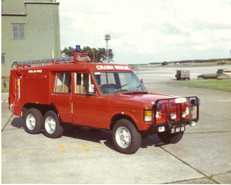 Fire Engines Photos - RAF fire service 1980's Range Rover 31AG56