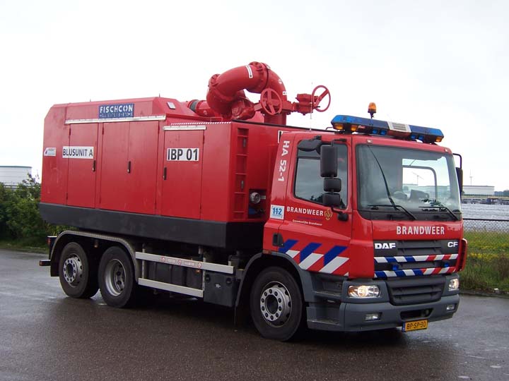 Gezamenlijke brandweer DAF Prime mover