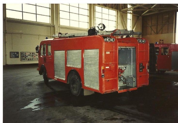 Fire Engines Photos - RAF fire service 1980's 31AG46 back