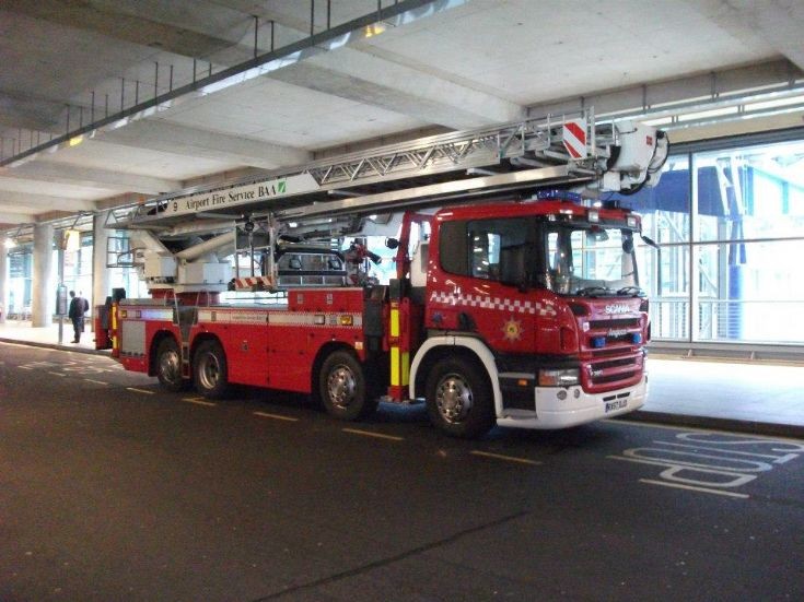 Heathrow ALP Scania Bronto