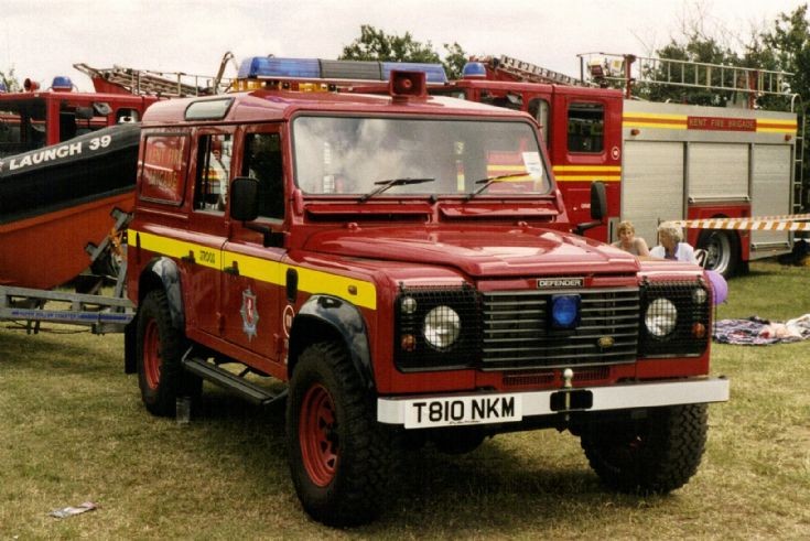 Fire Engines Photos - KFB Land Rover Defender T810NKM