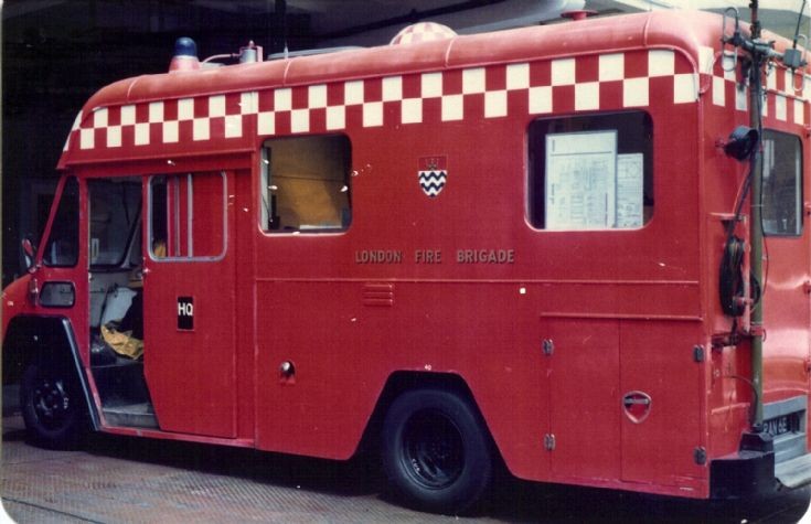 Fire Engines Photos - LFB Commer PAN6E