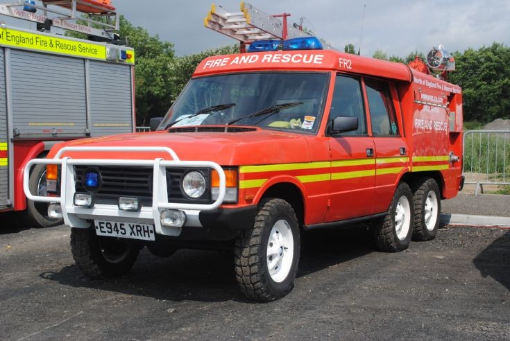 Fire Engines Photos - Range Rover 6x4 Fire Appliance