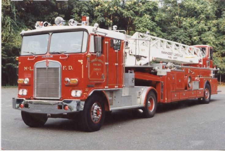 Fire Engines Photos - Kenworth tractor trailer Manhasset Lakeville NY
